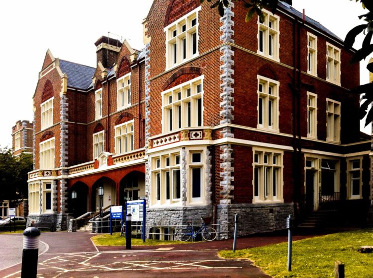 St James Hospital, Portsmouth Architectural Case Study From Feilden+Mawson